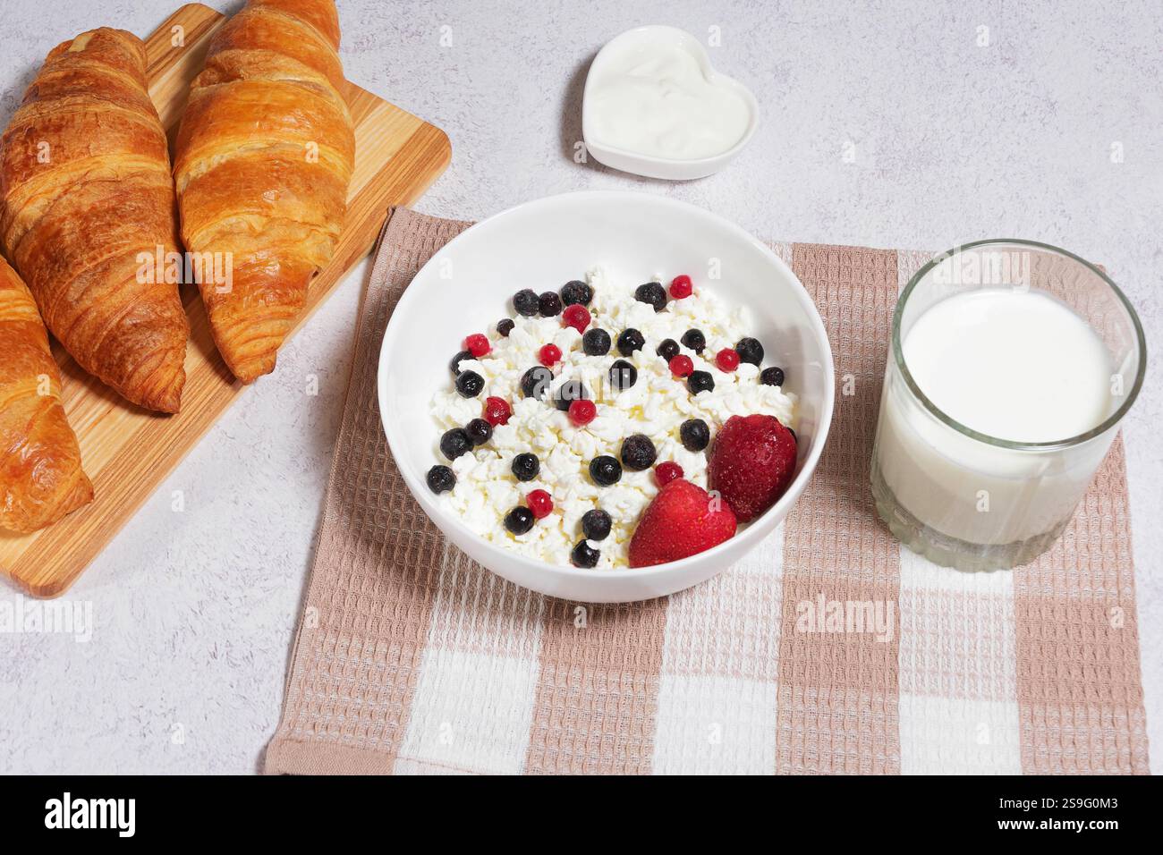 Breakfast with cottage cheese and berries Stock Photo - Alamy