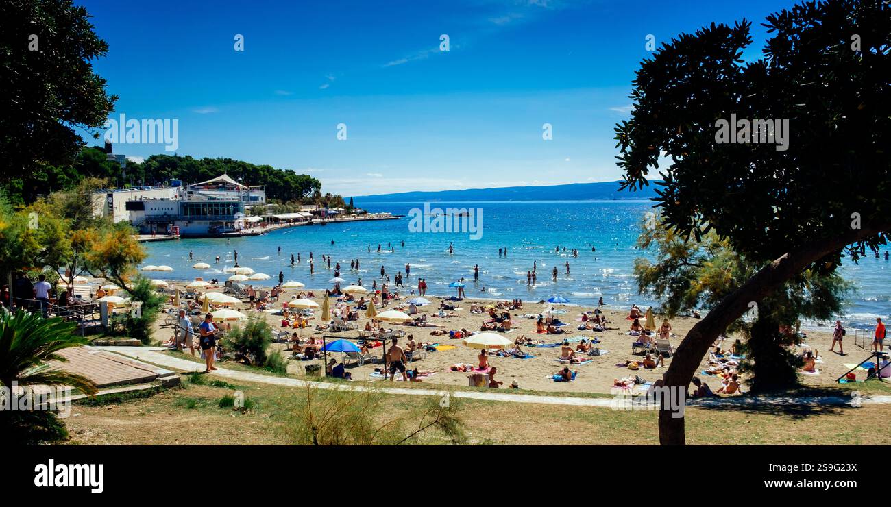 Swimmers & sunbathers on Split's main beach, Bacvice beach, Split ...
