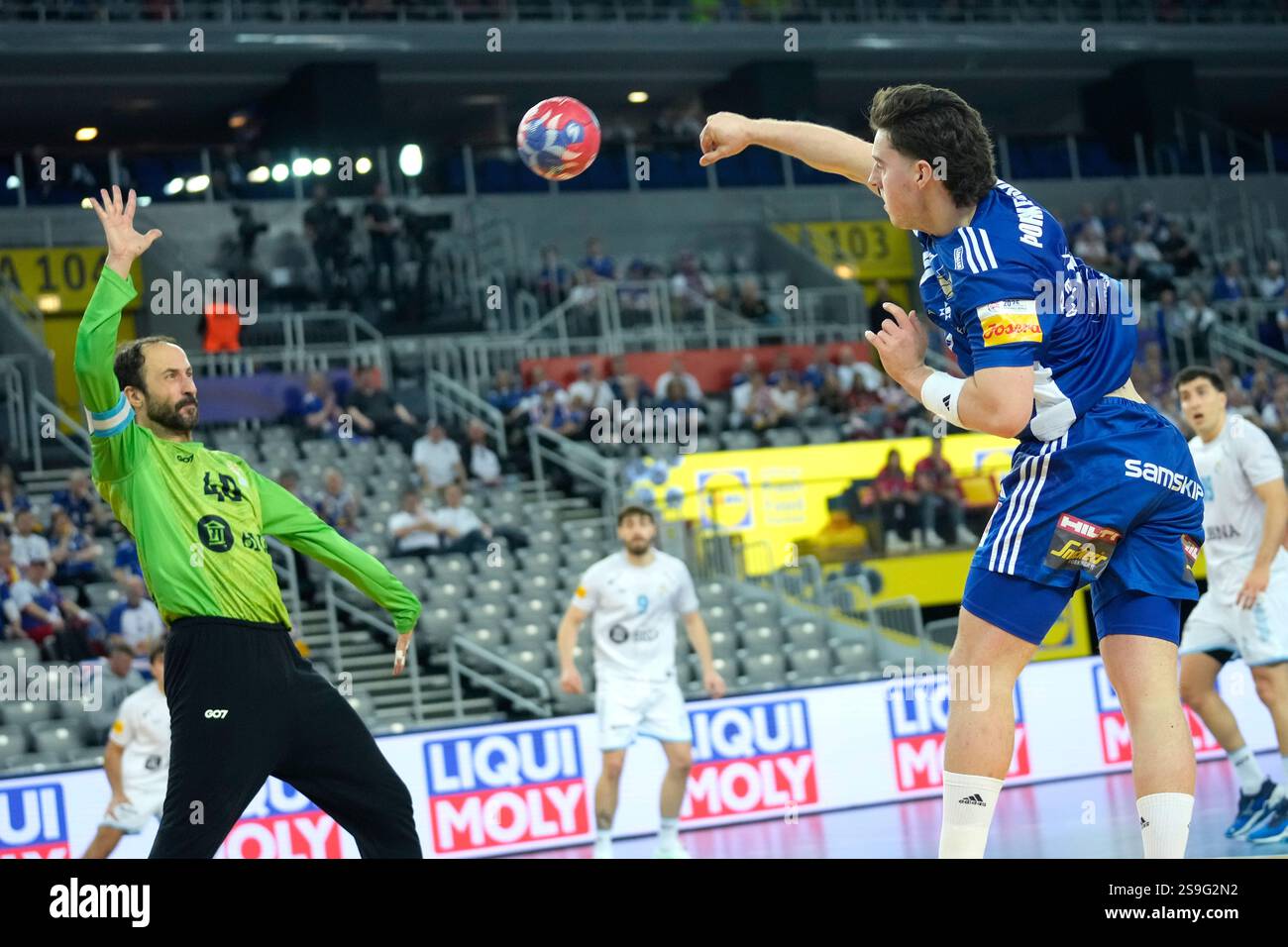Iceland's Orri Freyr Thorkkelsson tries to score during the main round ...