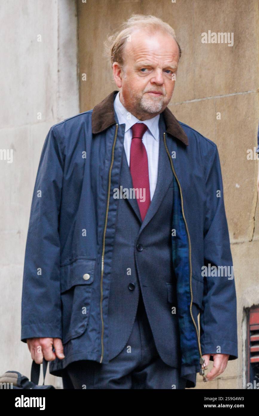 Mr Bates vs The Post Office Filming Stock Photo - Alamy