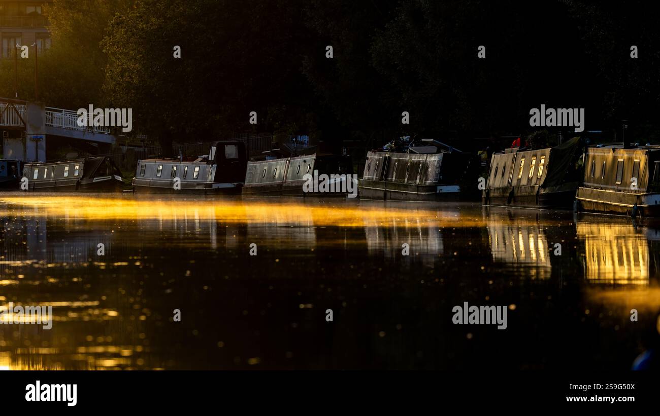 Stunning Sunrise on the river at Cambridge Stock Photo - Alamy