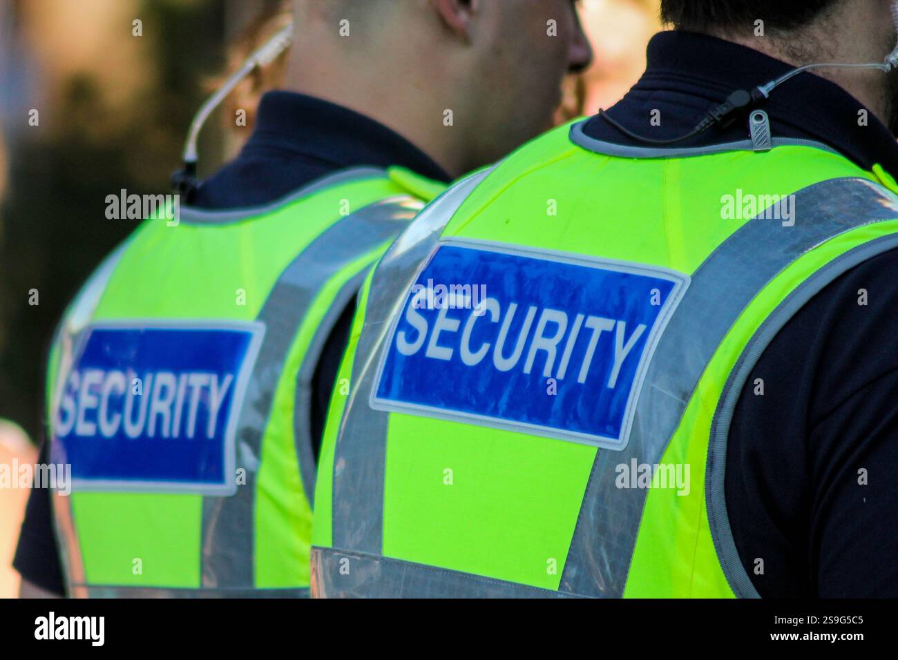 High vis vest security hi-res stock photography and images - Alamy