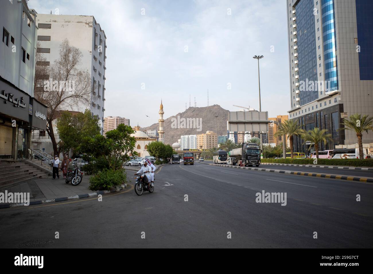 Highway 10 saudi hi-res stock photography and images - Alamy