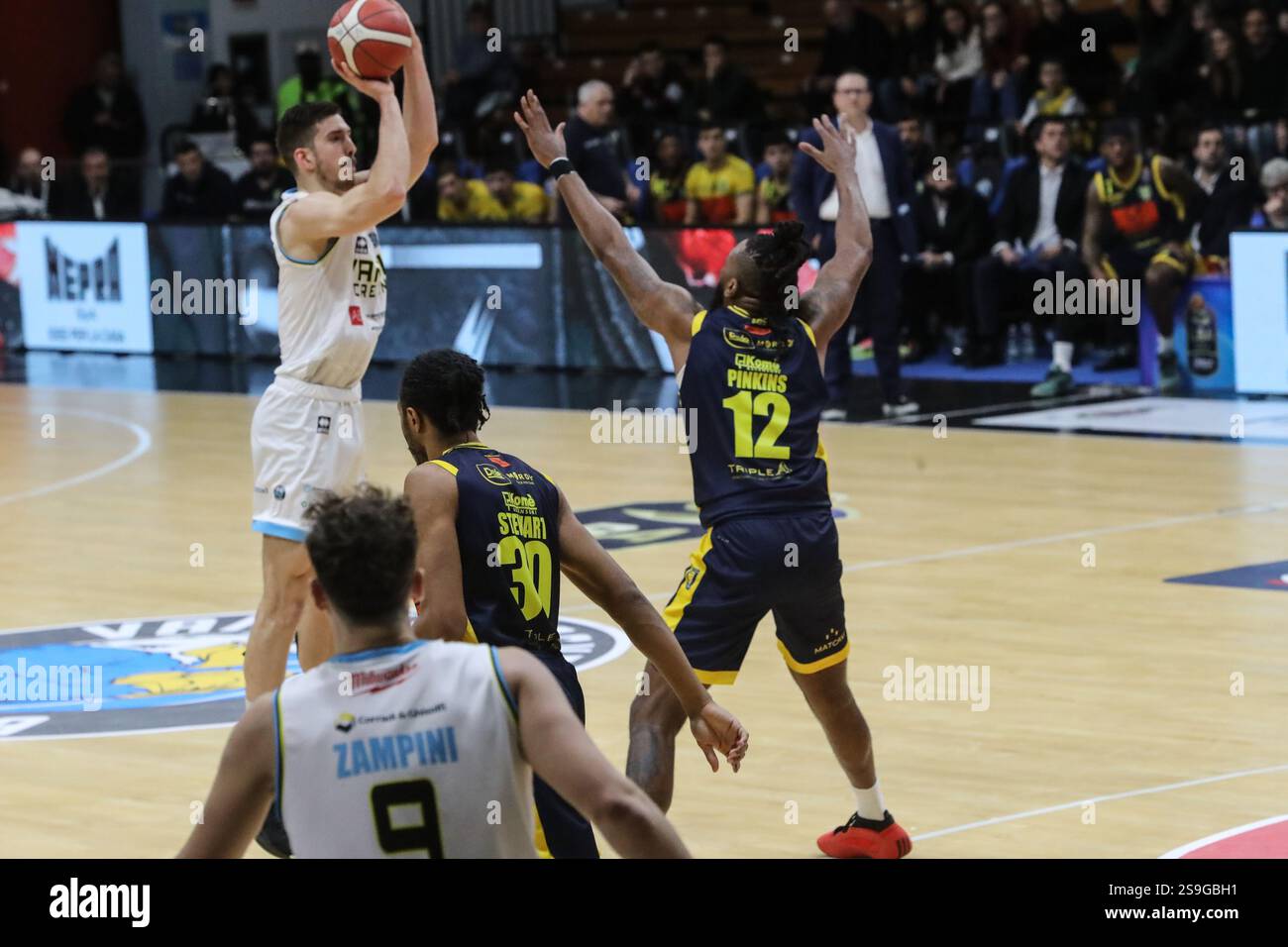 Stefan Nikolic (Vanoli Cremona) during Vanoli Basket Cremona vs Givova ...