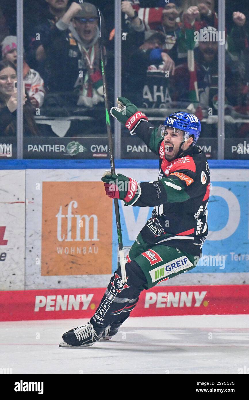 Luca tosto hi-res stock photography and images - Alamy