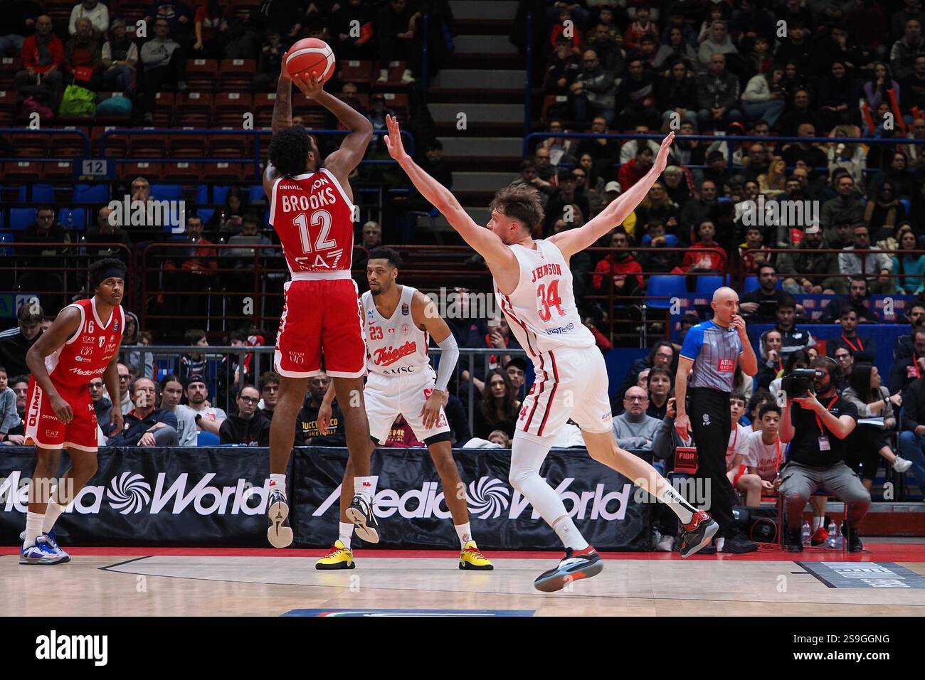 Armoni Brooks (EA7 Emporio Armani Olimpia Milano) during EA7 Emporio ...