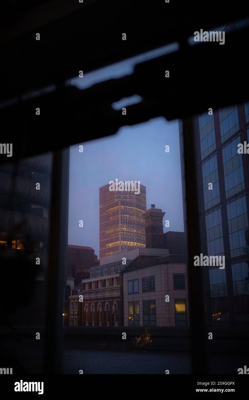 The views inside the Barbican Conservatory Glass-roofed, leafy ...