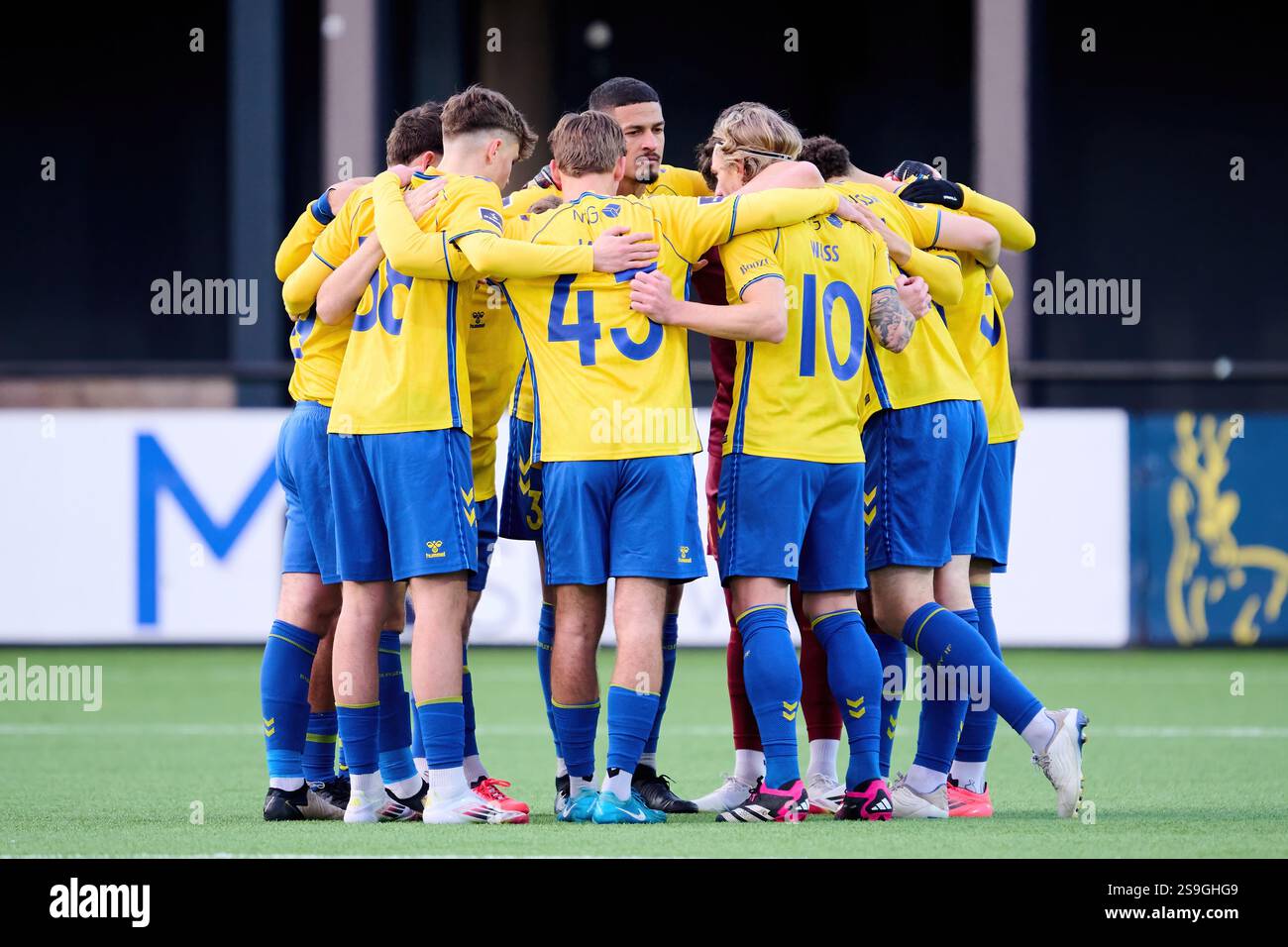 Broendby, Denmark. 25th, January 2025. The players of Broendby IF unite ...