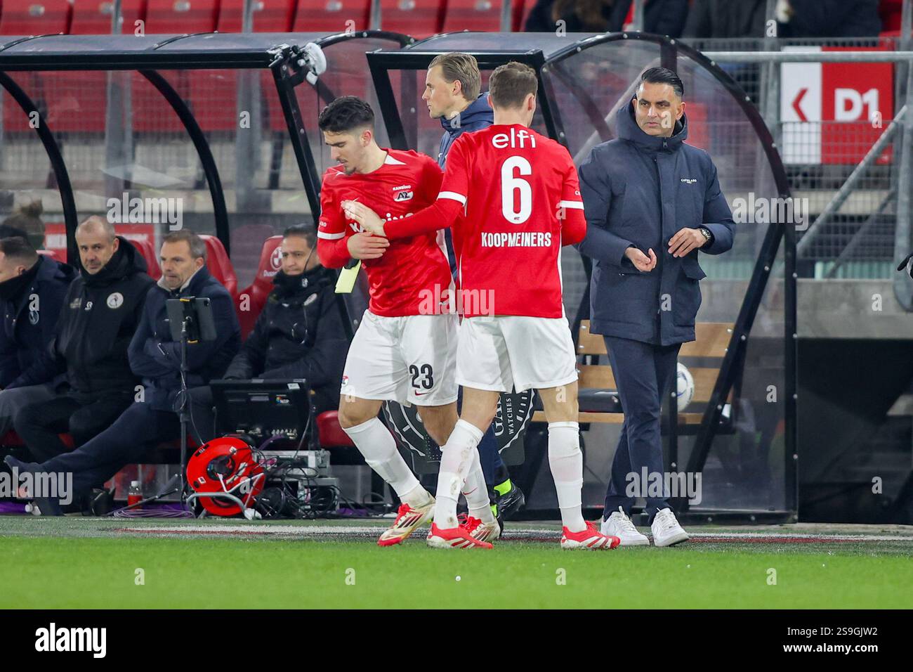 ALKMAAR - 26-01-2025, AFAS Stadium. Dutch Eredivisie Football 2024 / 2025, during the match AZ ...