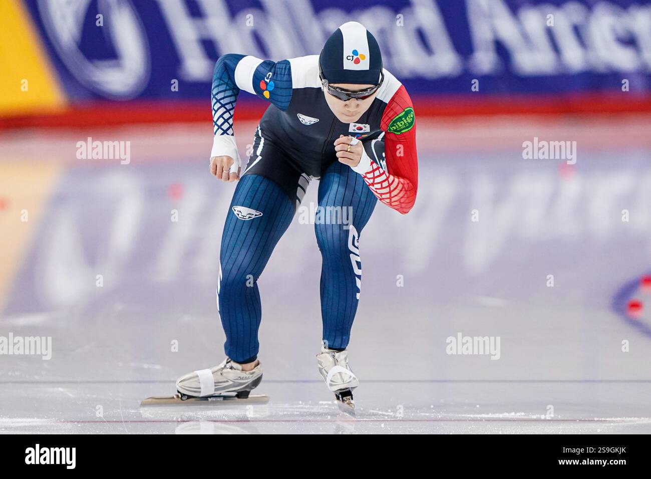 CALGARY, CANADA - JANUARY 26: Min-Ji Kim of Republic of Korea competing ...