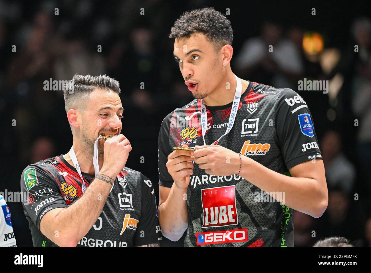 Verona vs bologna 2025 26 hi-res stock photography and images - Alamy