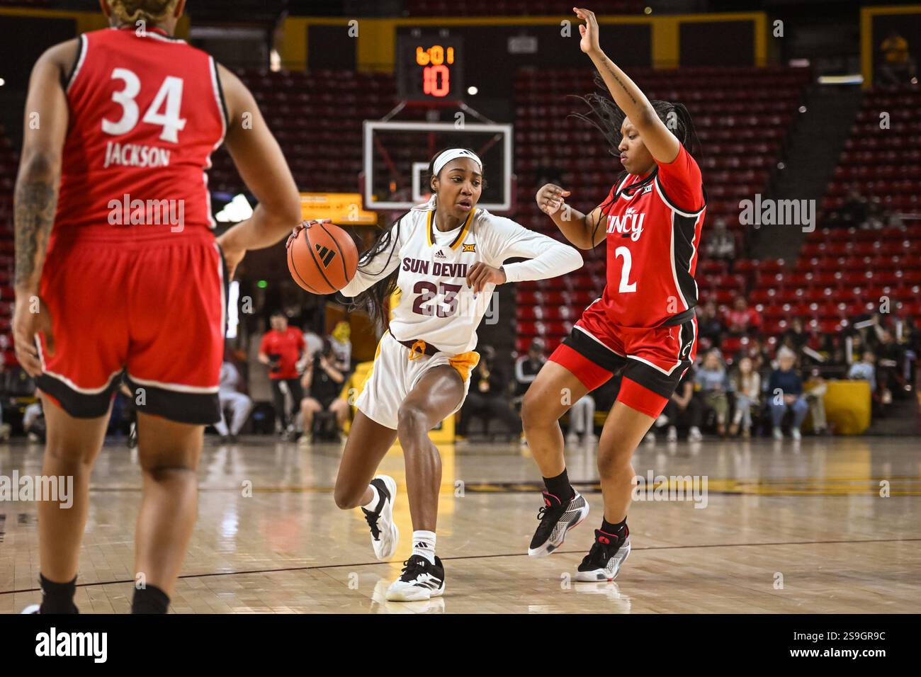 Arizona State Sun Devils guard Jalyn Brown (23) drives toward the ...