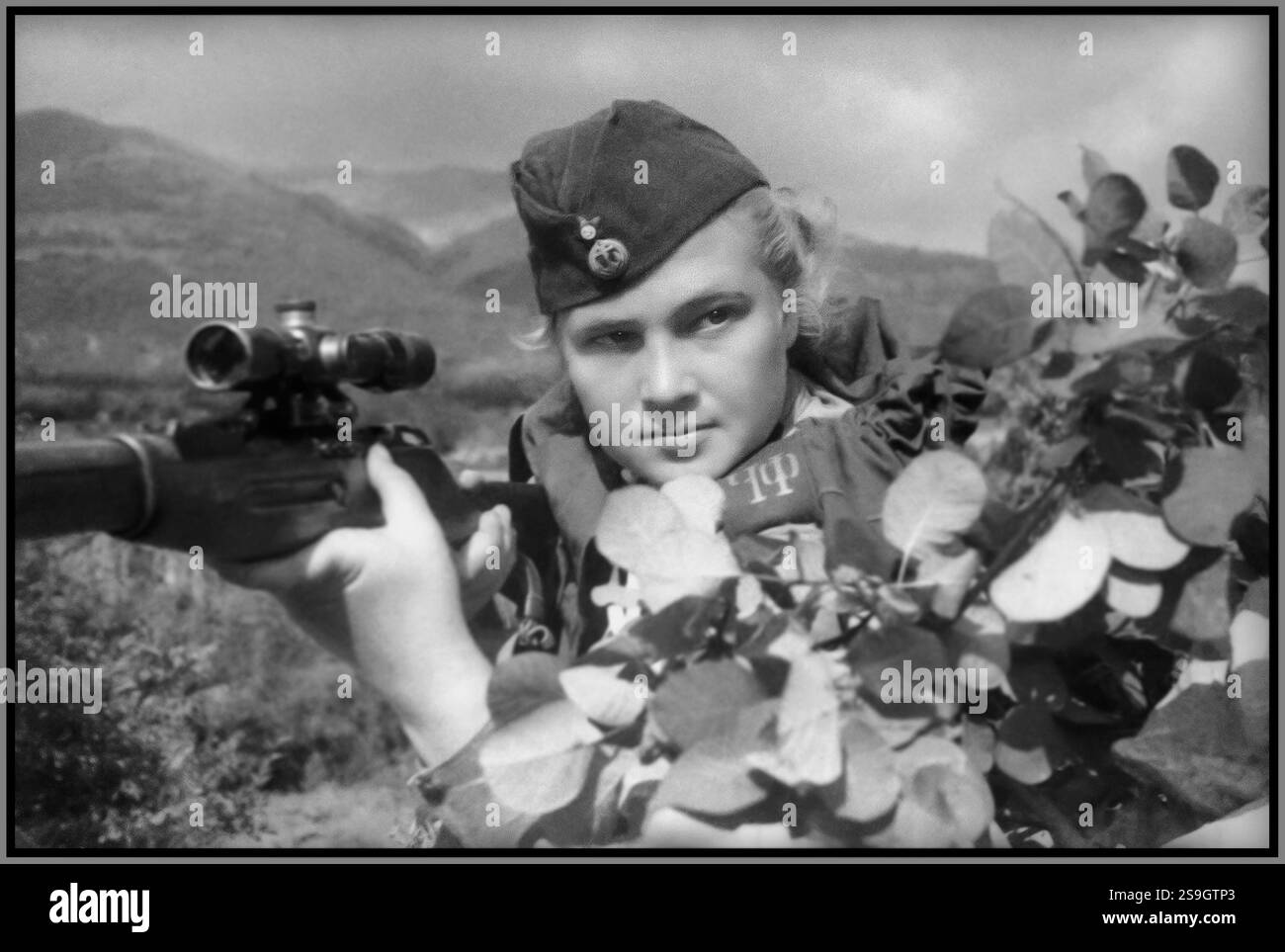 RUSSIAN FEMALE SNIPER WW2 sniper of the 255th Marine Brigade of the ...