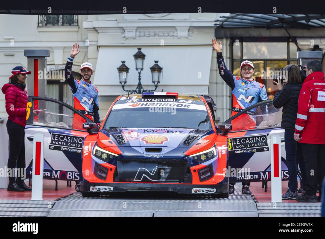 16 Adrien FOURMAUX, Alexandre CORIA, Hyundai I20 Rally1, podium ...