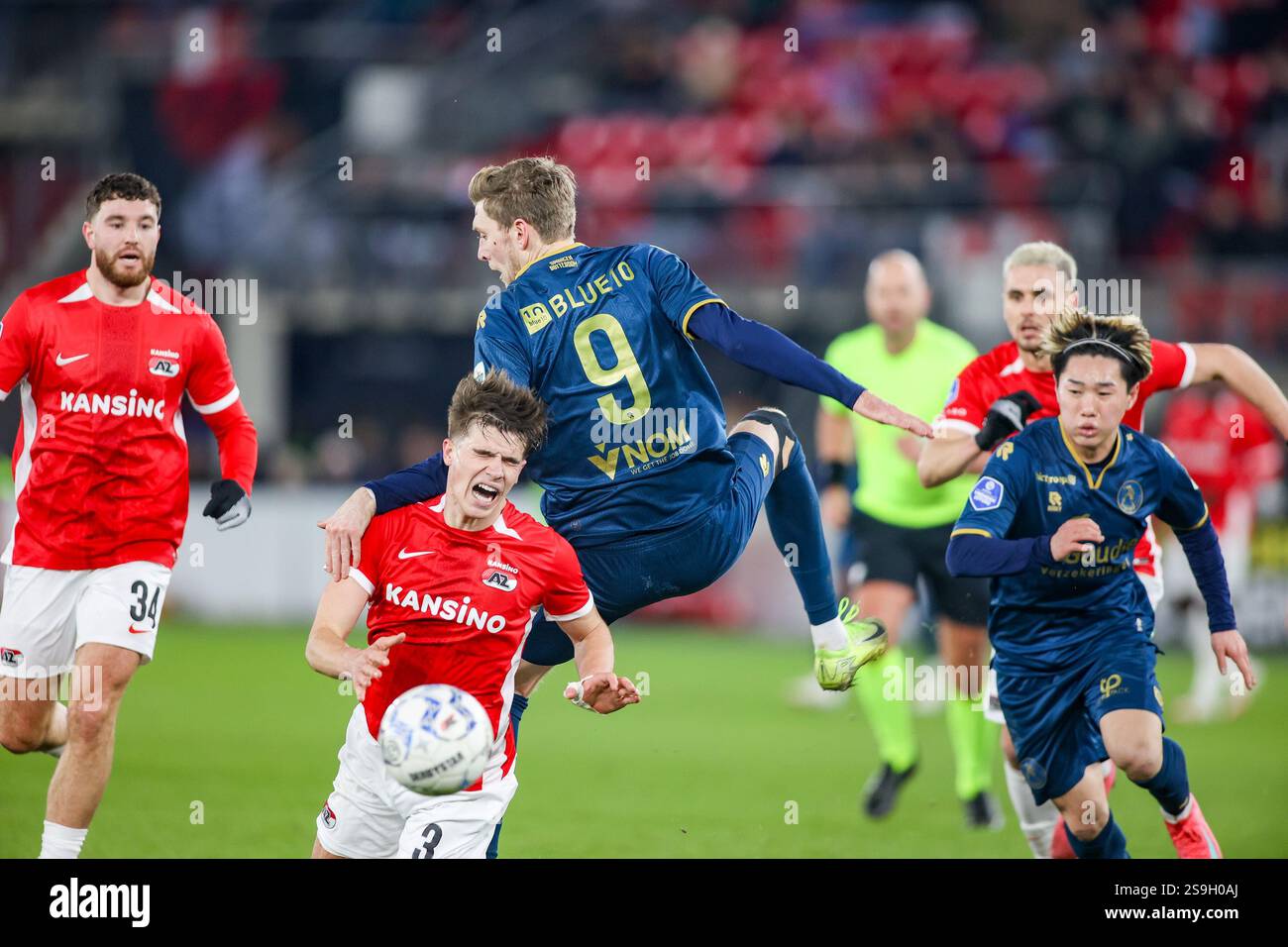 ALKMAAR - 26-01-2025, AFAS Stadium. Dutch Eredivisie Football 2024 / 2025, during the match AZ ...