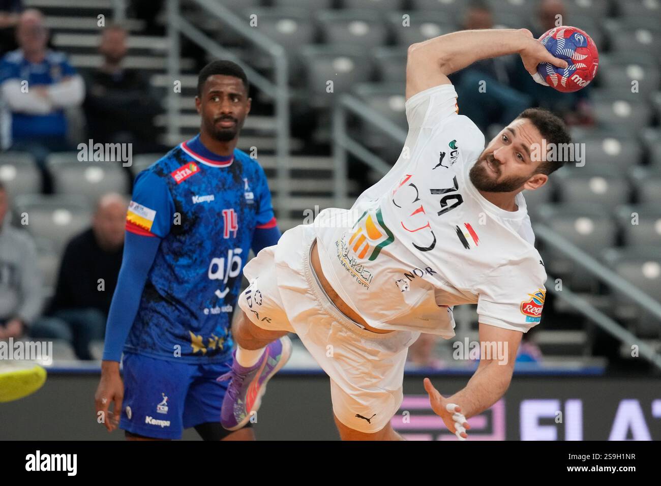 Egypt's Yasser Abdelwahed tries to score during the main round match ...