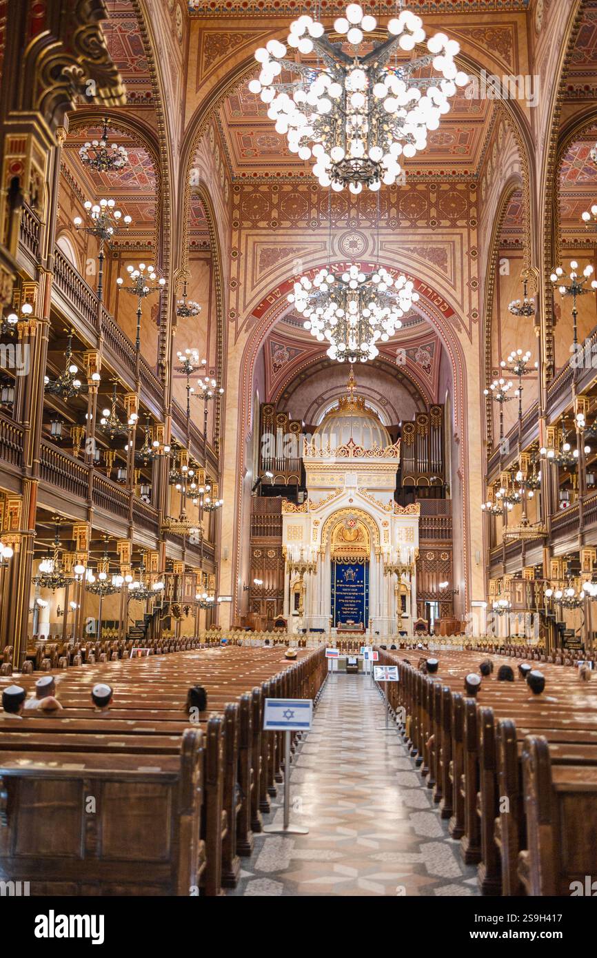 Interiors of Budapest Grand Synagogue - Hungary Stock Photo - Alamy