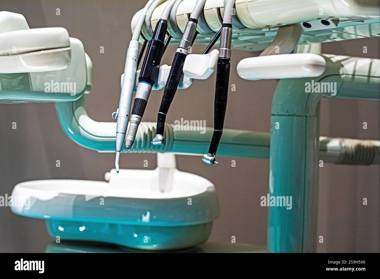 Advanced dental clinic hi-res stock photography and images - Alamy