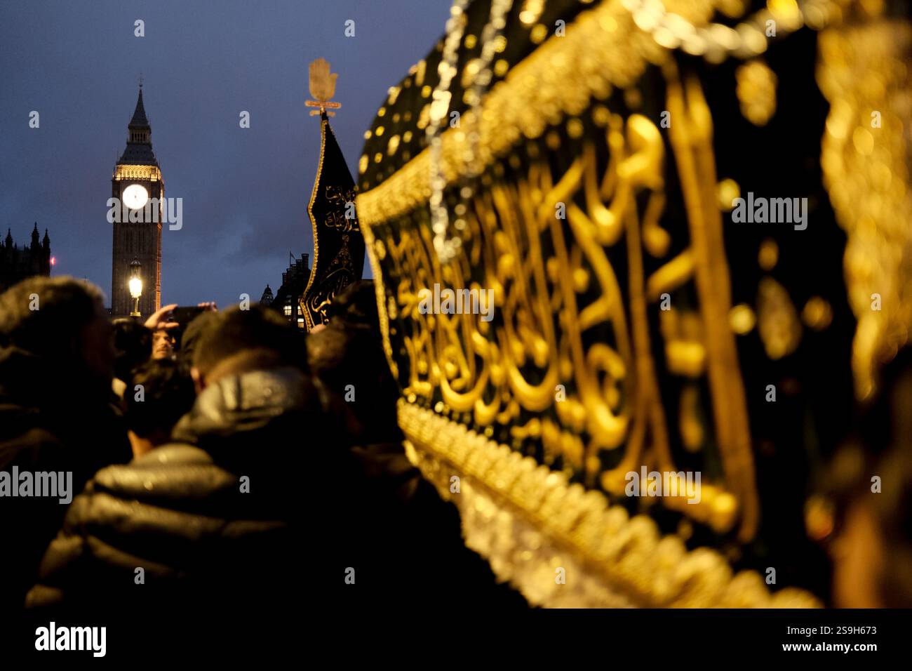Westminster Bridge, London, UK. 26th January, 2025 Shia Muslims ...