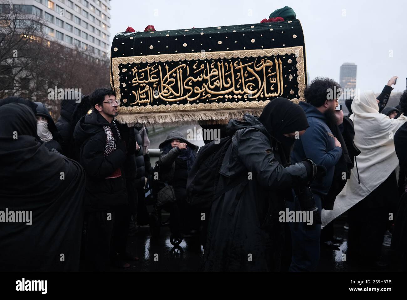 Westminster Bridge, London, UK. 26th January, 2025 Shia Muslims ...