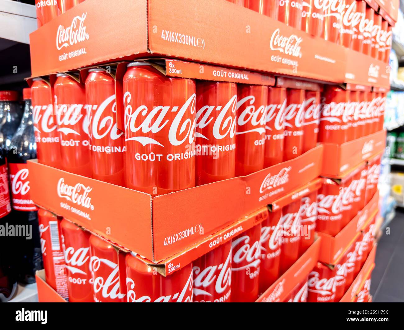 Vibrant cans hi-res stock photography and images - Alamy