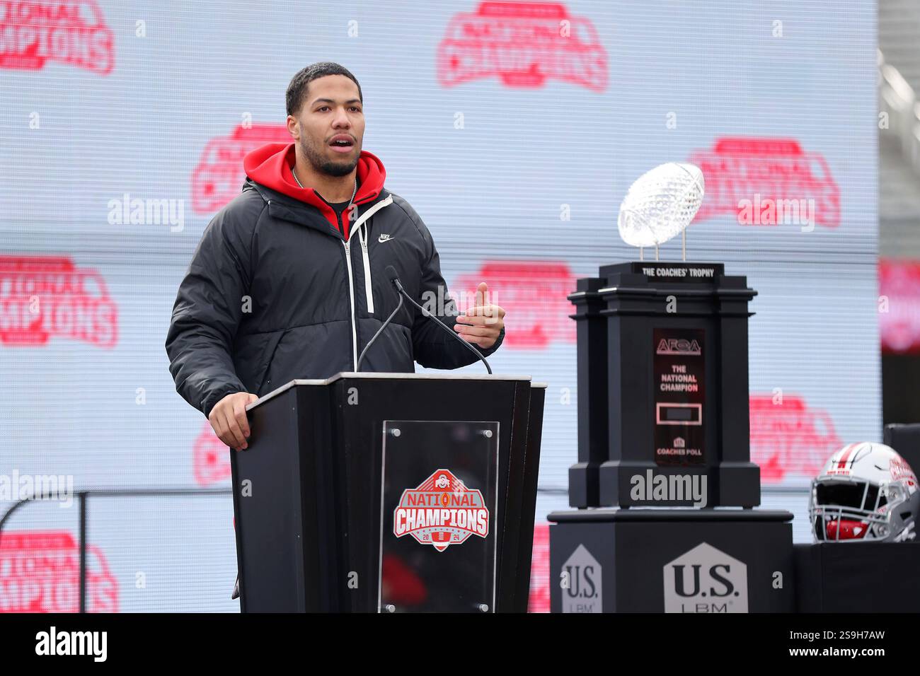 Ohio State linebacker Cody Simon speaks during the National ...