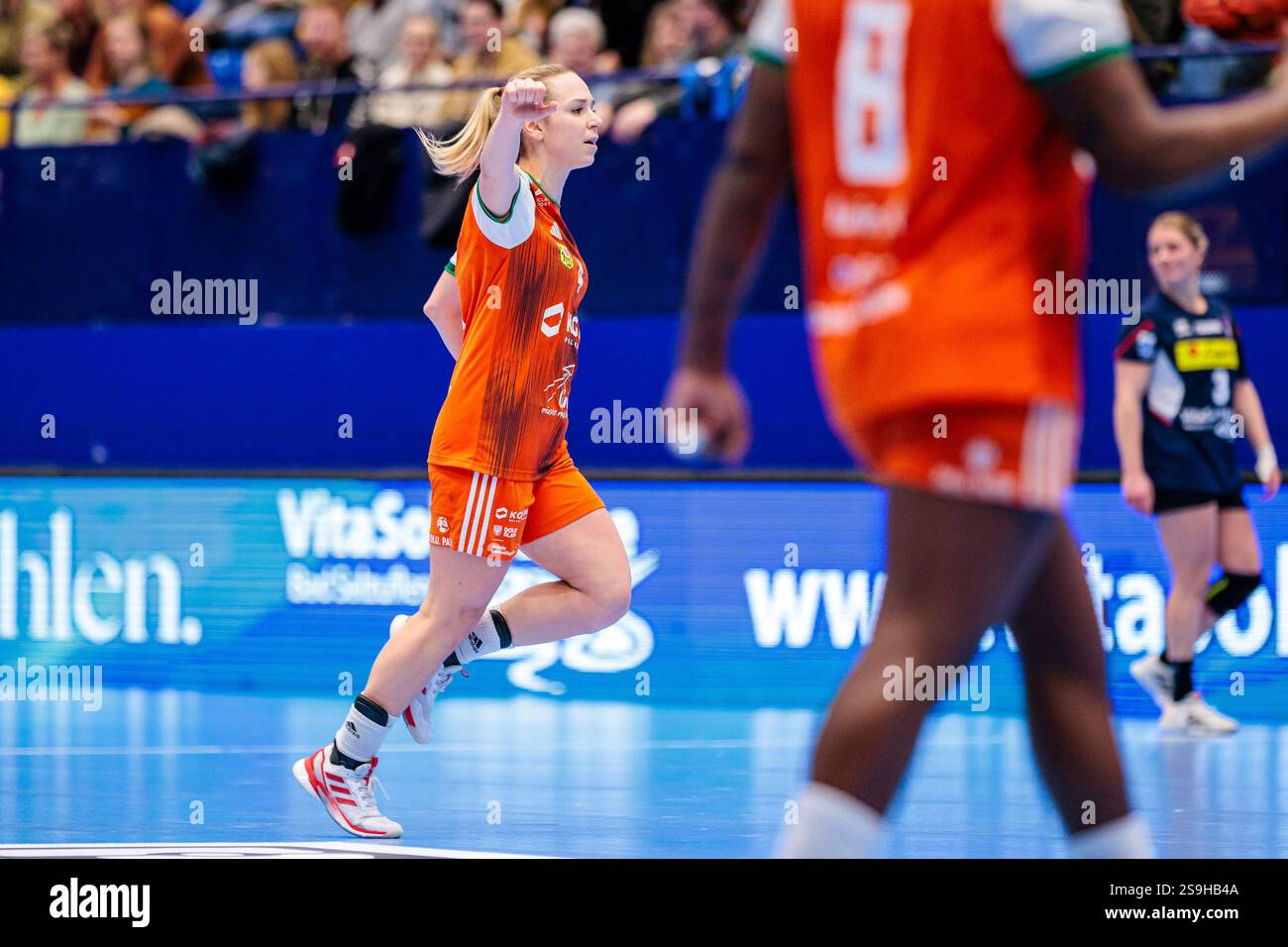 Aneta Promis (KGHM MKS Zaglebie Lubin, #04) jubelt nach Torerfolg / Tor ...