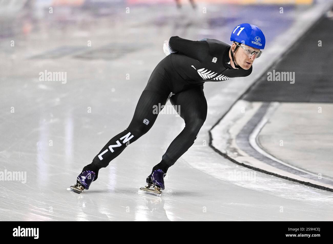 CALAGARY, AB - JANUARY 26: Josh Whyte (NZL) races in the lead during ...