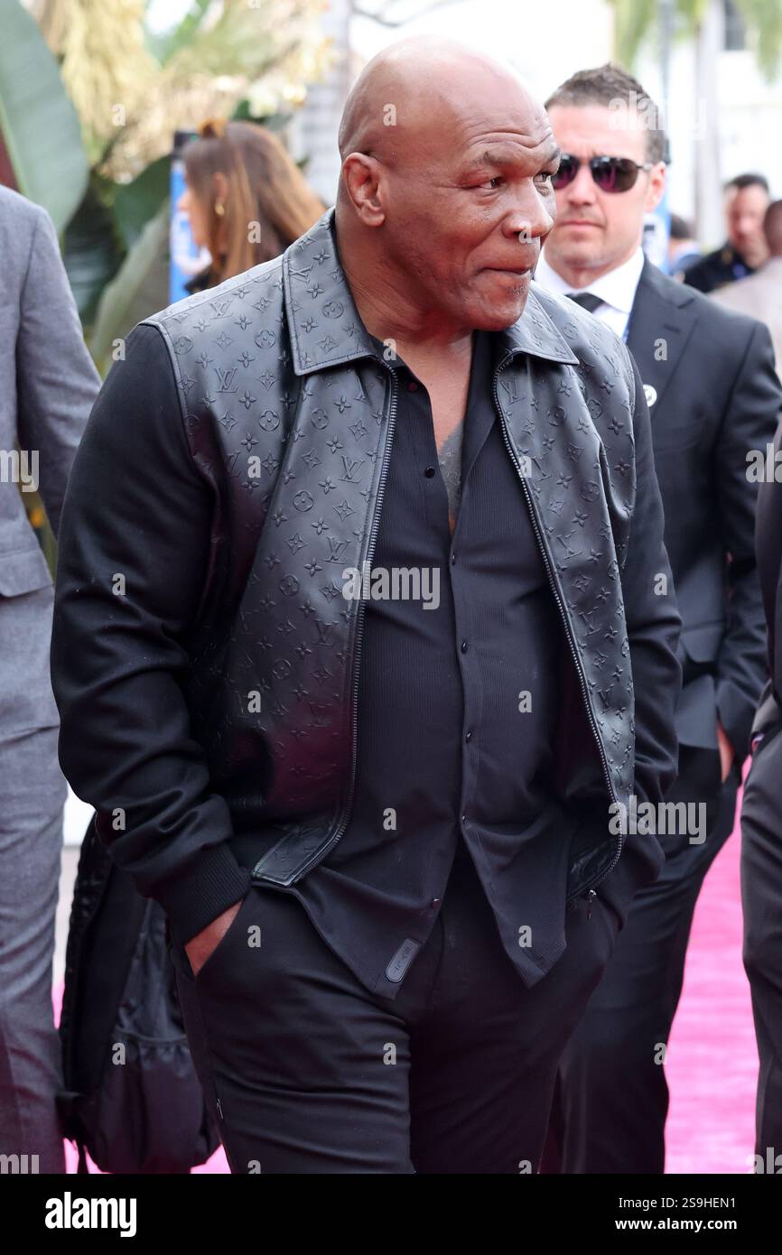 HALLANDALE, FLORIDA - JANUARY 25: Mike Tyson attends Pegasus World Cup ...