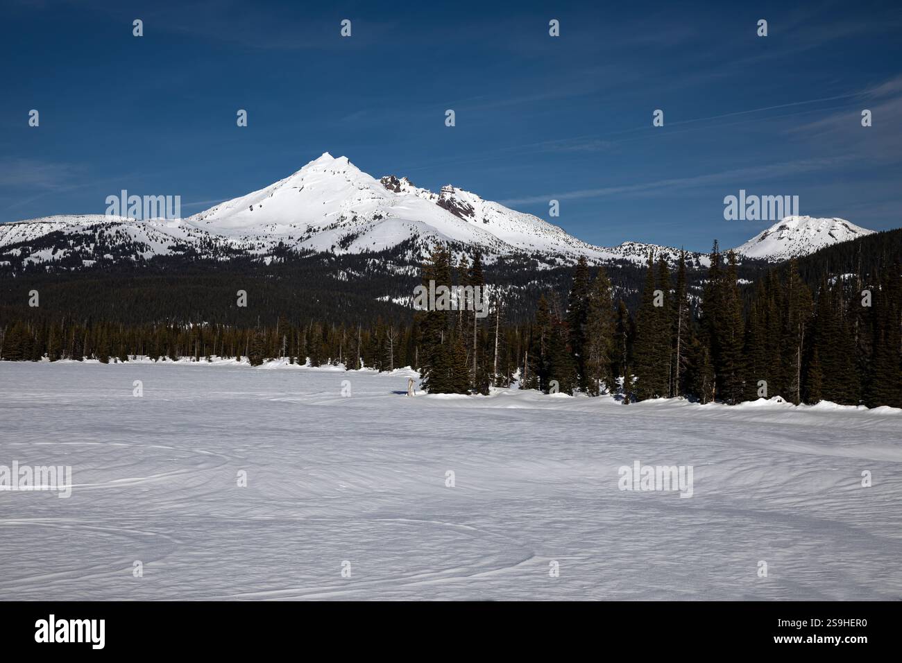 Shield volcano hi-res stock photography and images - Alamy