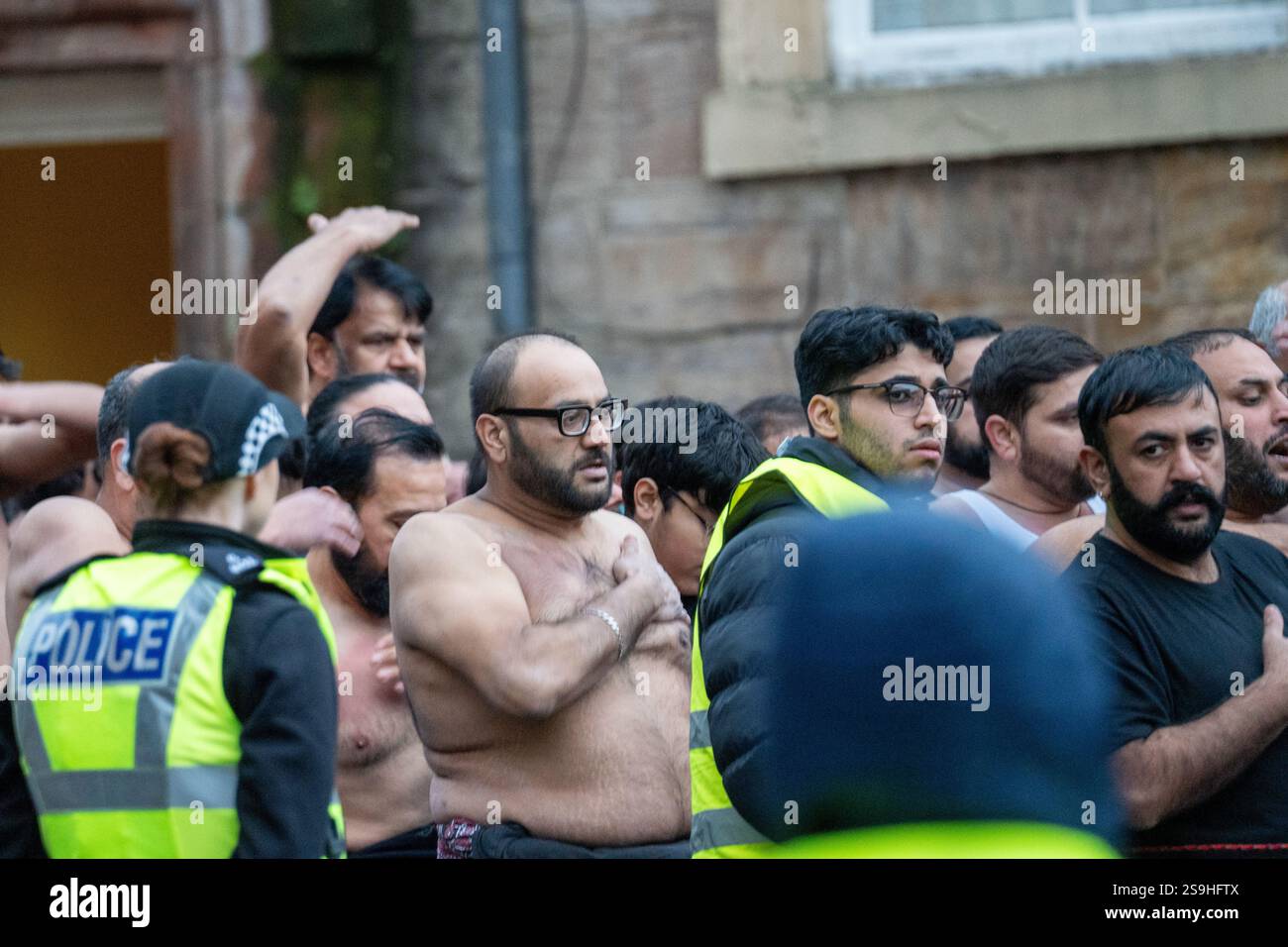 Glasgow, UK. 26th January, 2025 Shia Muslims commemorate the Martyrdom ...