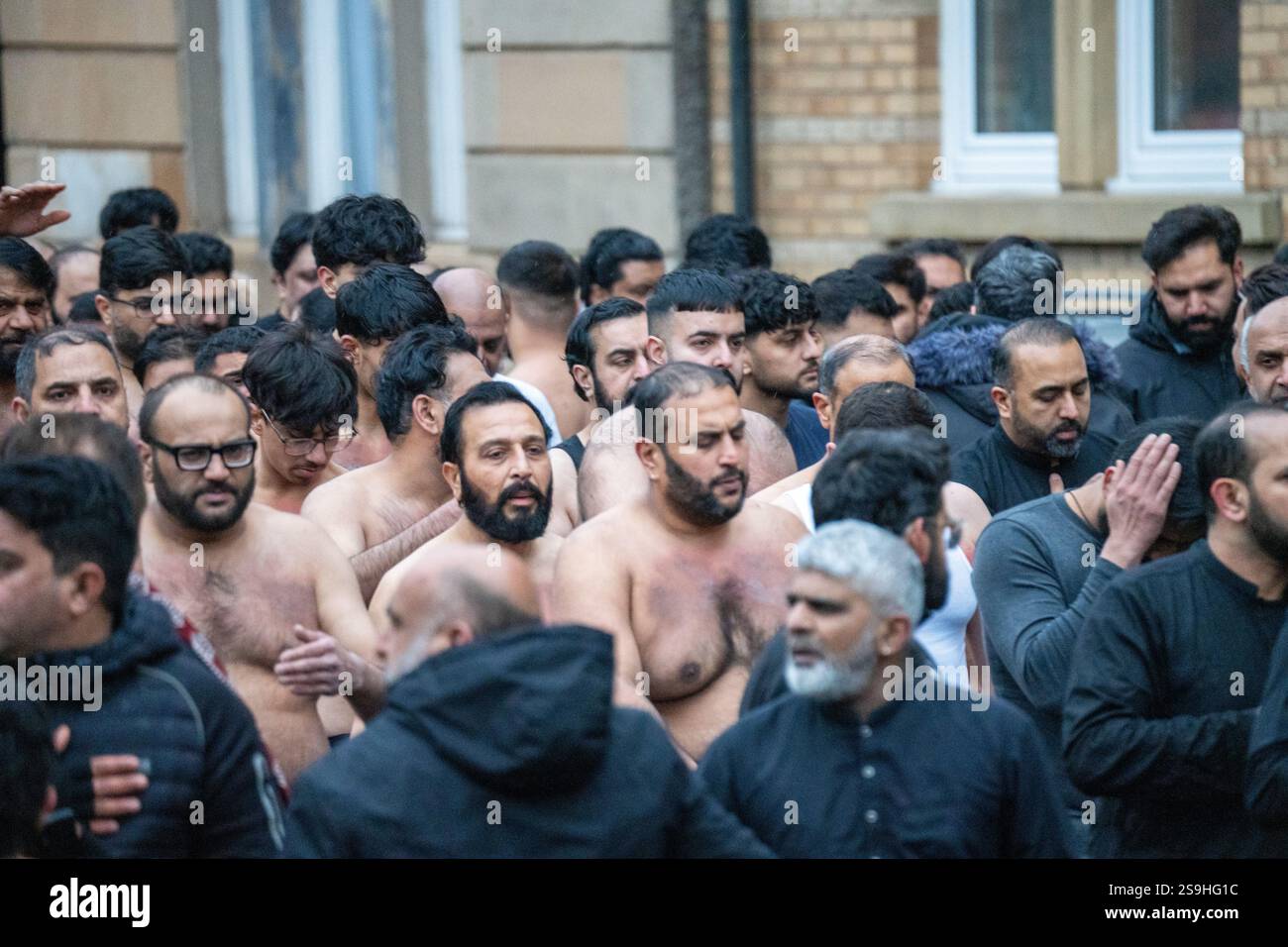 Glasgow, UK. 26th January, 2025 Shia Muslims commemorate the Martyrdom ...