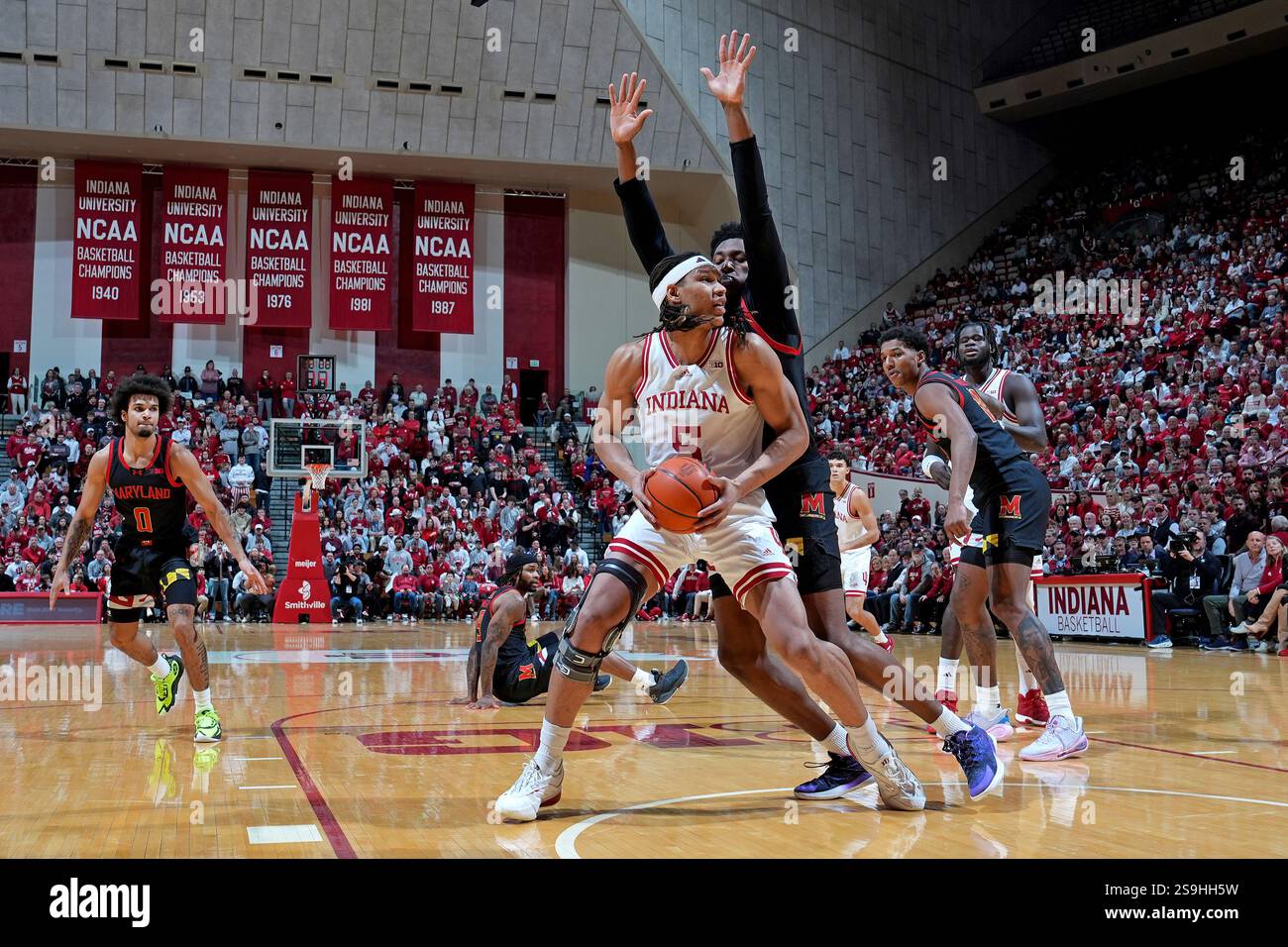 BLOOMINGTON, IN - JANUARY 26: Indiana Hoosiers forward Malik Reneau (5 ...