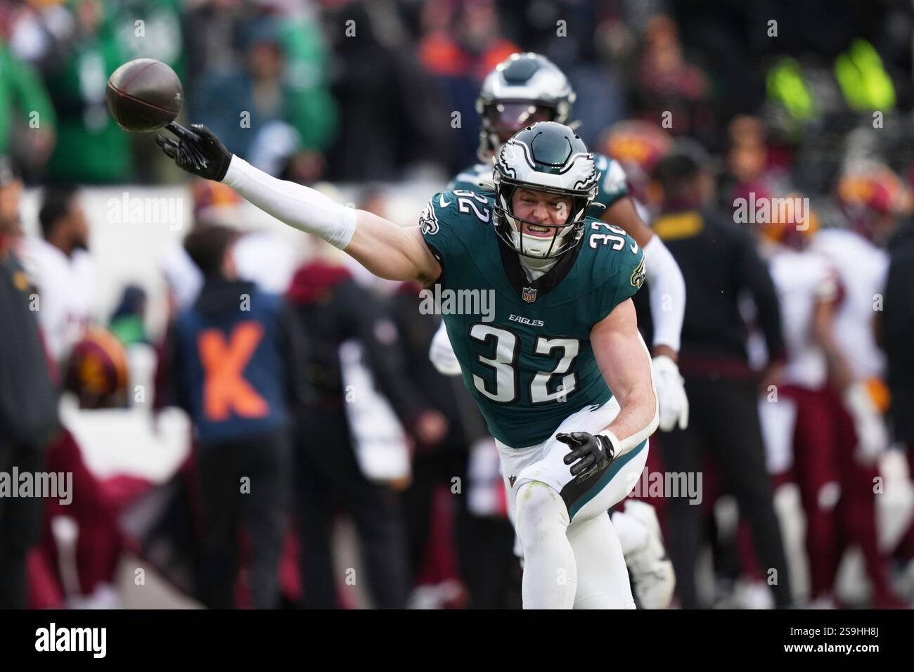 Philadelphia Eagles' Reed Blankenship (32) celebrates after recovering ...