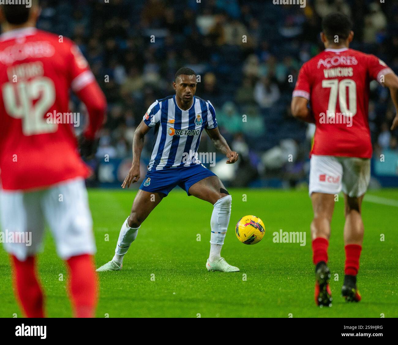 Porto, Guimaraes, Portugal. 26th Jan, 2025. OTAVIO ATAIDE from FC Porto ...