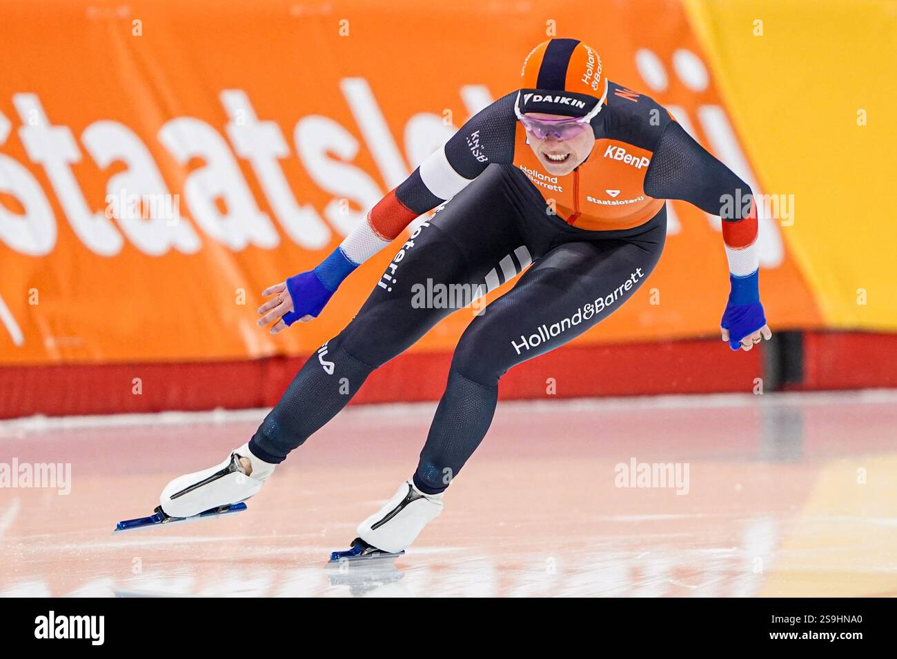CALGARY, CANADA - JANUARY 26: Dione Voskamp of Netherlands competing ...