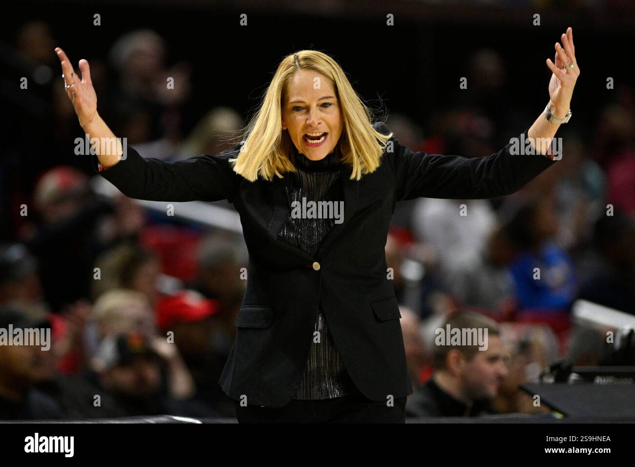 Maryland head coach Brenda Frese gestures during the second half of an ...