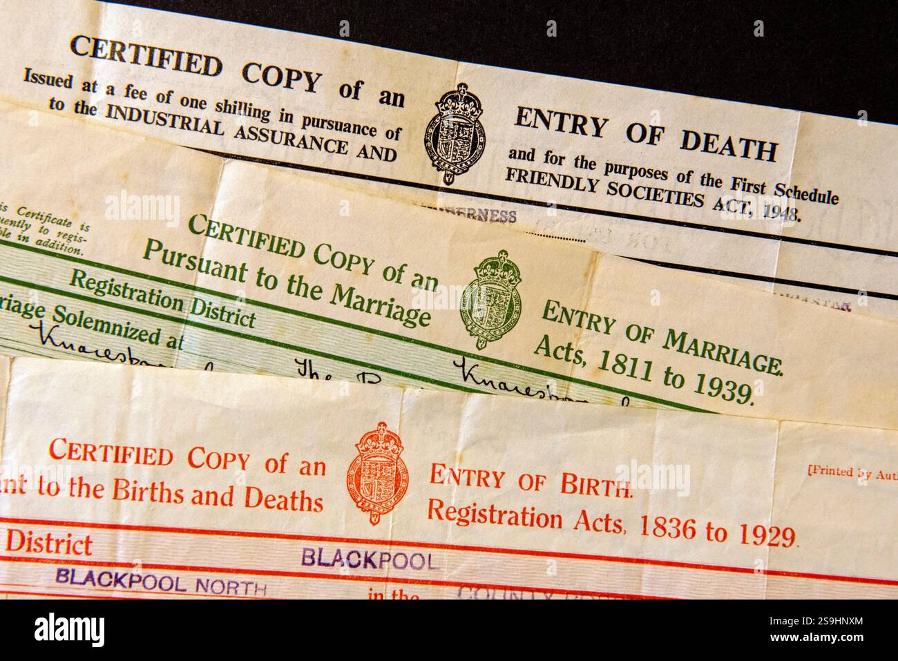 British birth certificate hi-res stock photography and images - Alamy