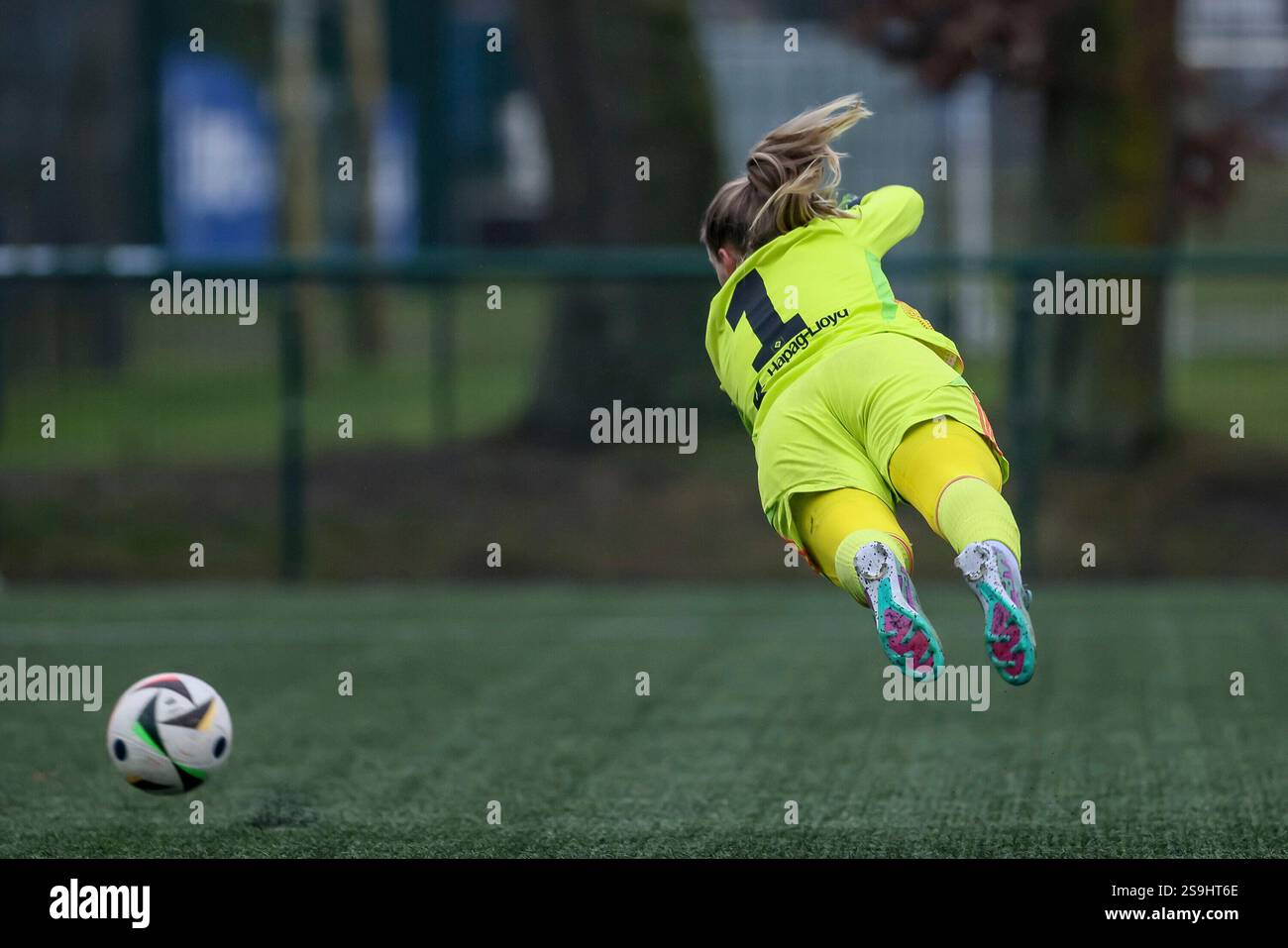 v.li.: Inga Schuldt (Torhüterin, Torwart, Hamburger SV, 1), 26.01.2025 ...