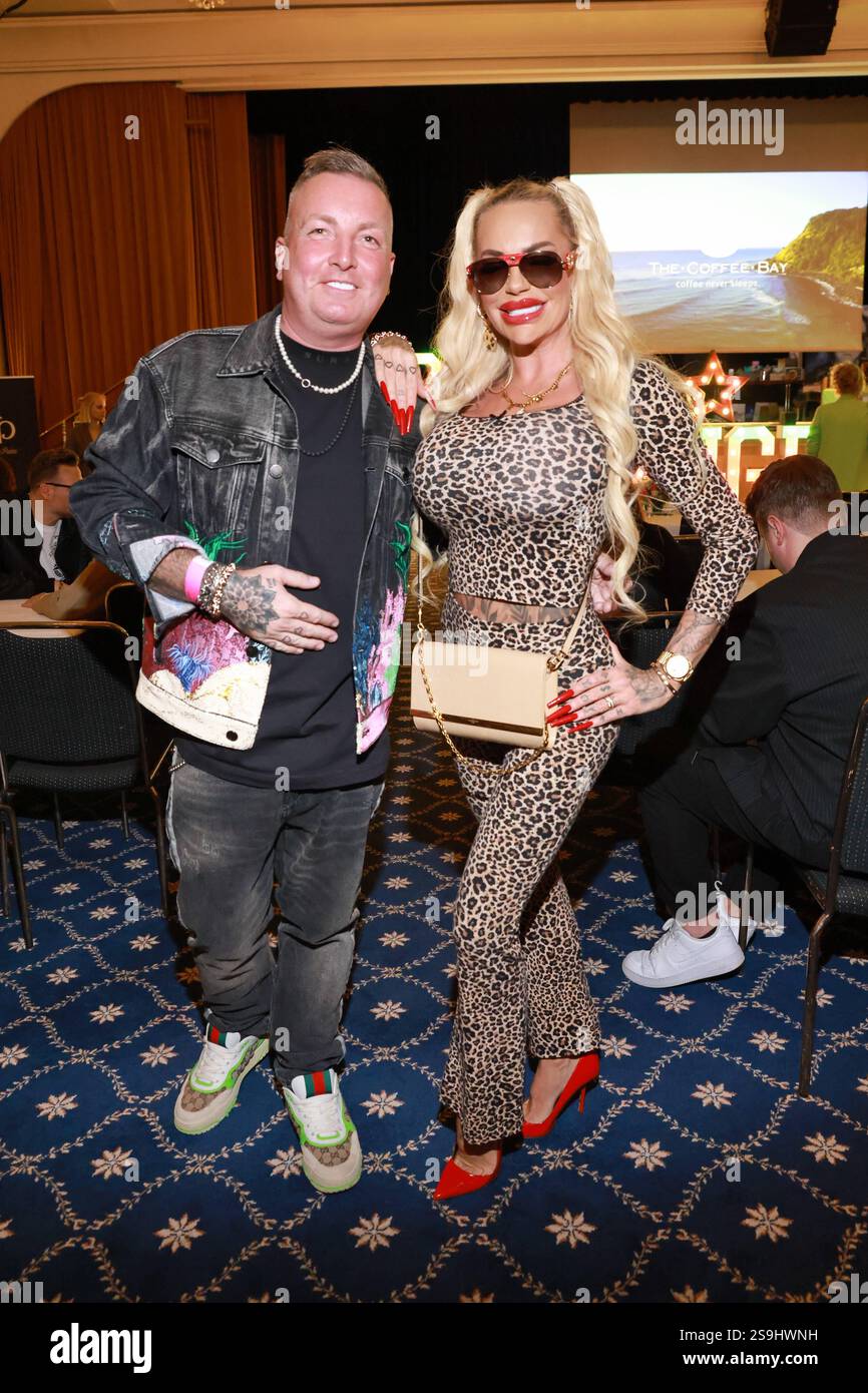 24.01.2025, Gina-Lisa Lohfink zur 7. Dschungelparty zum TV-Start von Ich bin ein Star Ð Holt ...