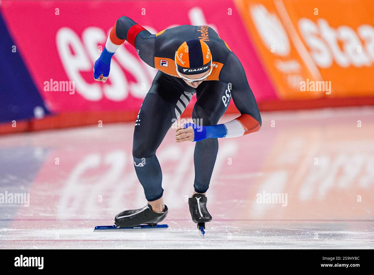 CALGARY, CANADA - JANUARY 26: Merijn Scheperkamp of Netherlands ...