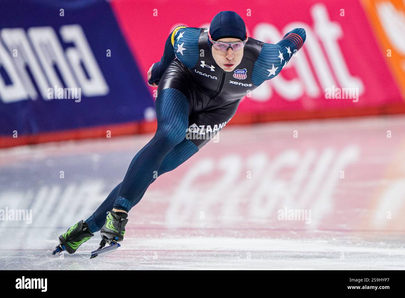 CALGARY, CANADA - JANUARY 26: Jordan Stolz of United States of America ...