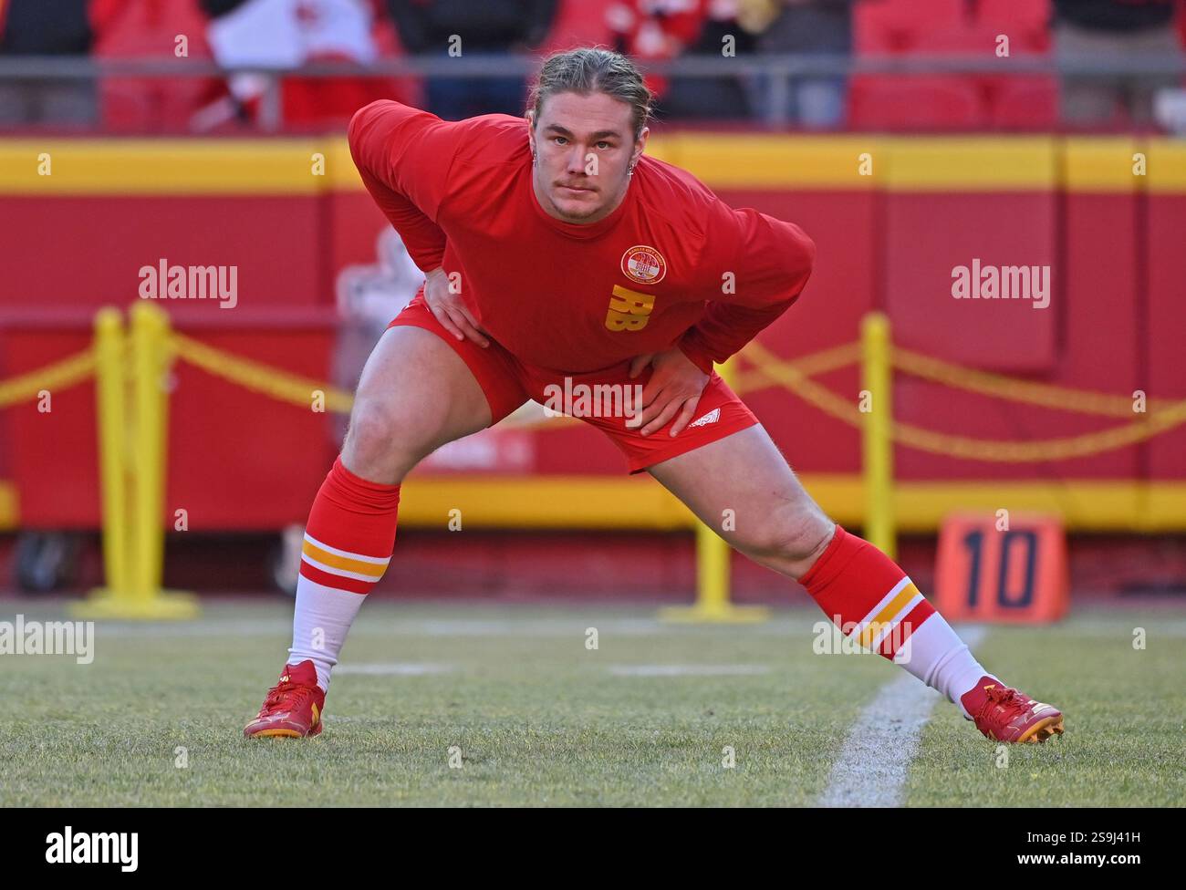 Kansas City Chiefs running back Carson Steele (42) stretches before the ...