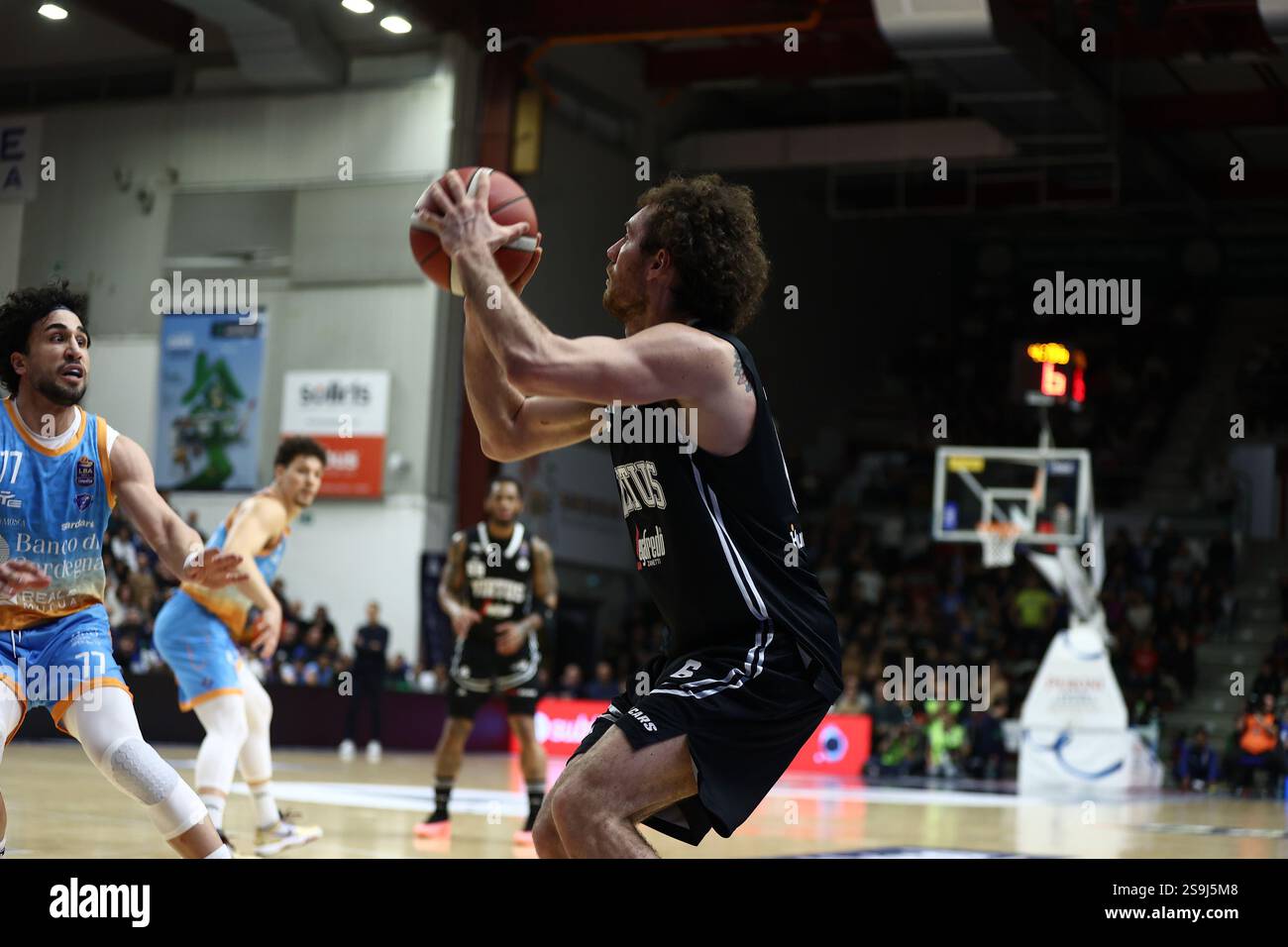 Alessandro Pajola (Virtus Segafredo Bologna) during Banco di Sardegna ...
