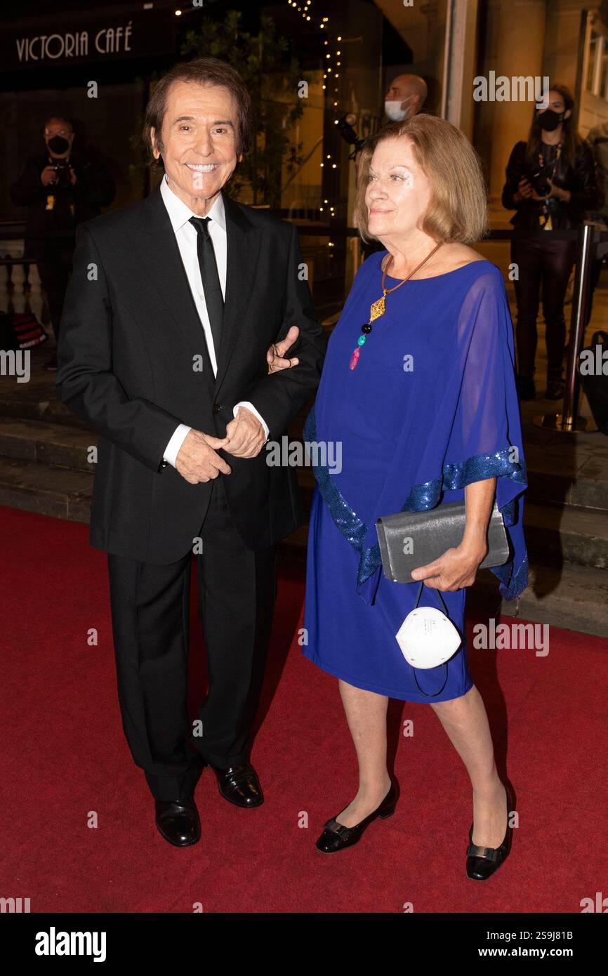 Raphael and wife Natalia Figeroa attends to "Raphaelismo" premiere ...