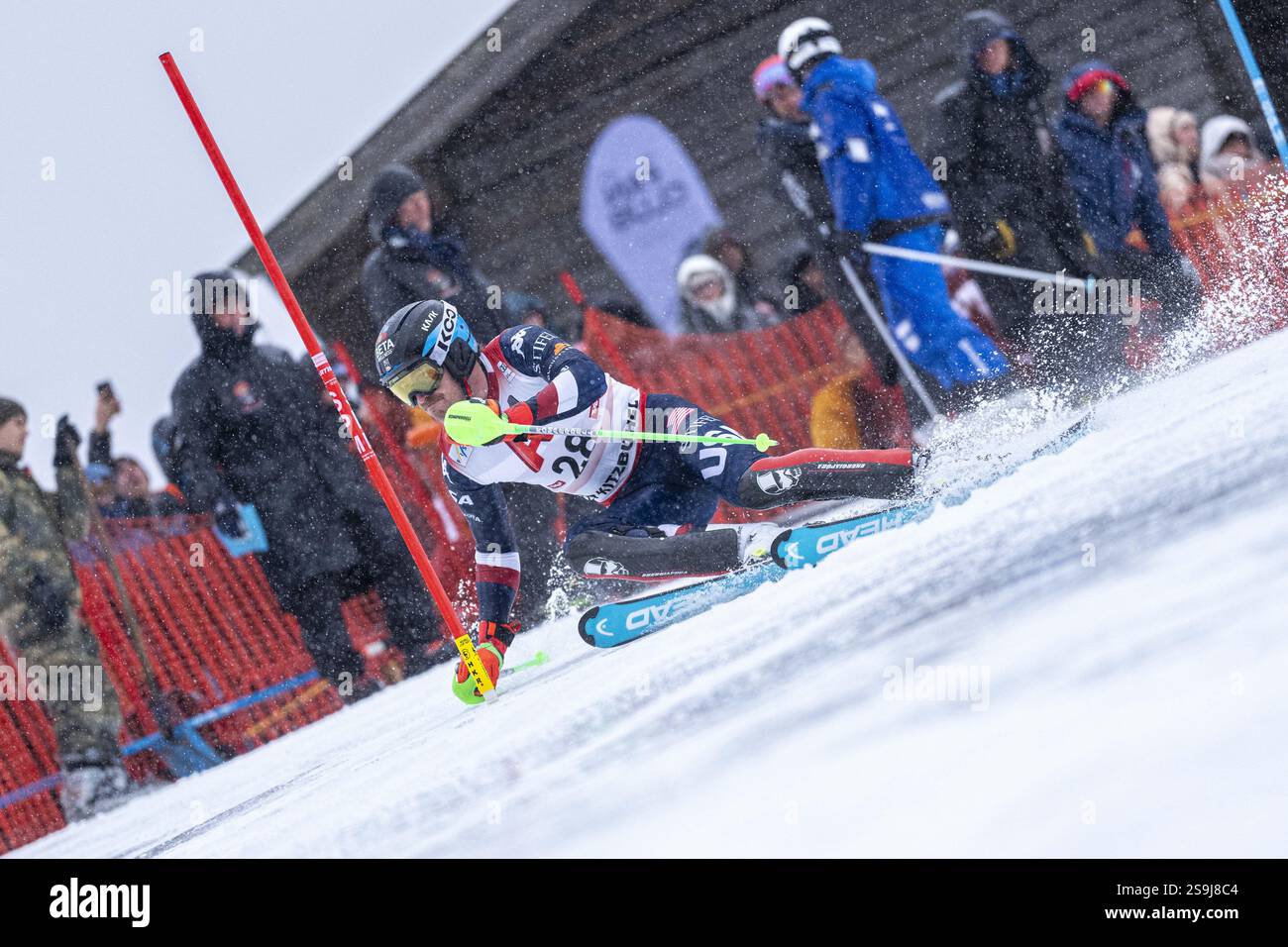 KITZBUEHEL, AUSTRIA - JANUARY 26: Benjamin Ritchie of United States of ...