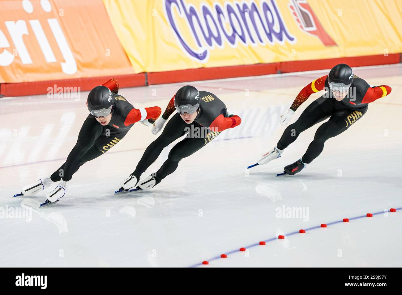 CALGARY, CANADA - JANUARY 26: Ziwen Lian of China, Haonan Du of China ...