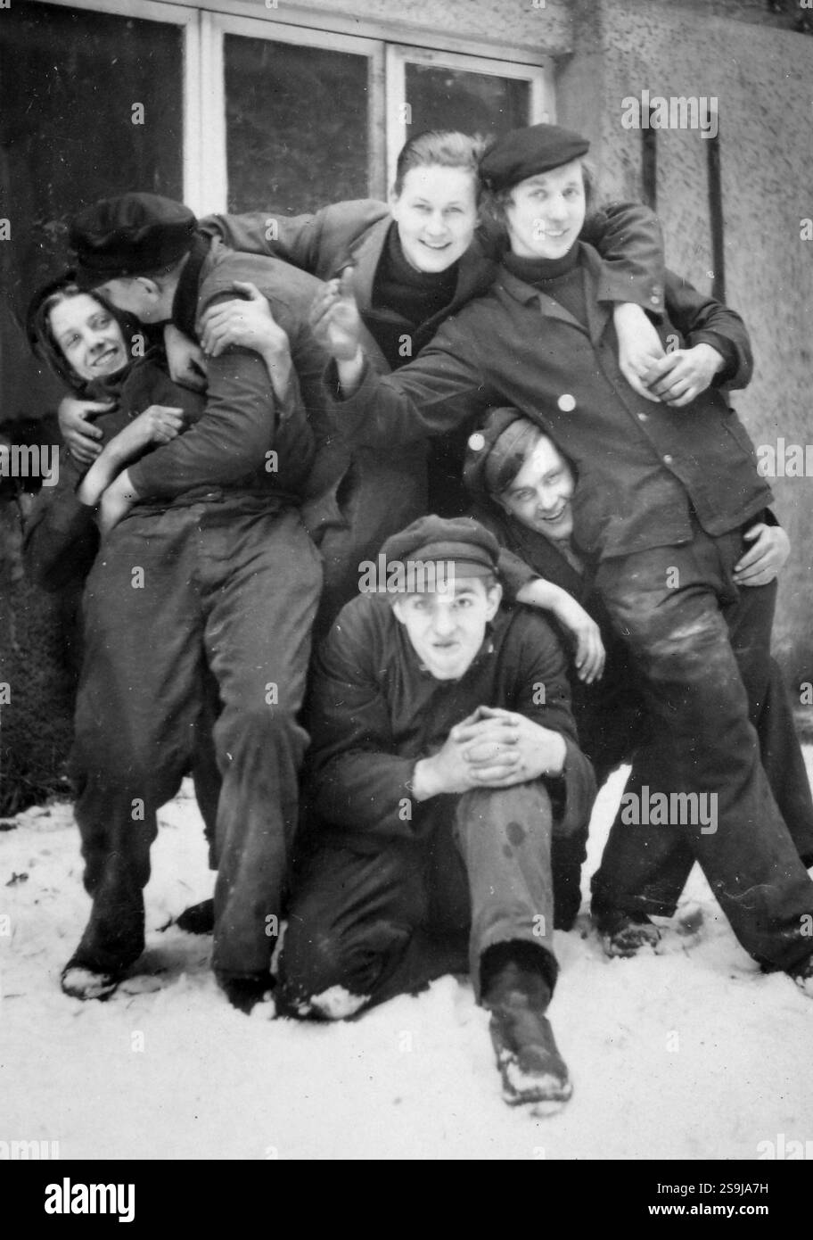 Act goofy hi-res stock photography and images - Alamy