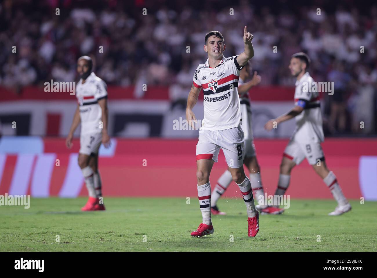 SP - SAO PAULO - 01/26/2025 - PAULISTA 2025, SAO PAULO x CORINTHIANS - Oscar player of Sao Paulo ...