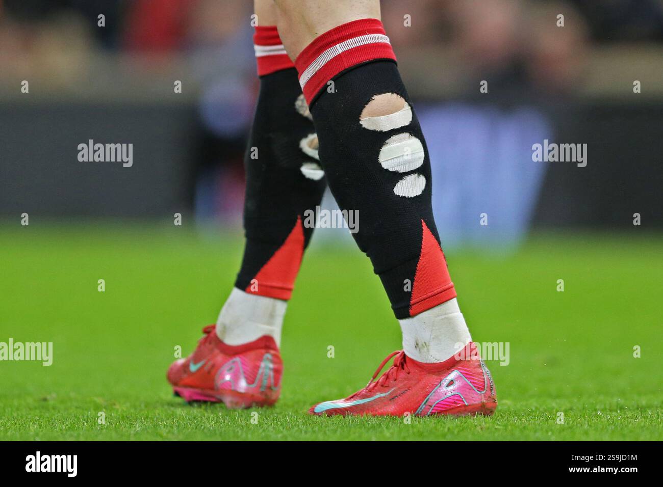 Craven Cottage, January 26th 2025: Alejandro Garnacho of Manchester ...
